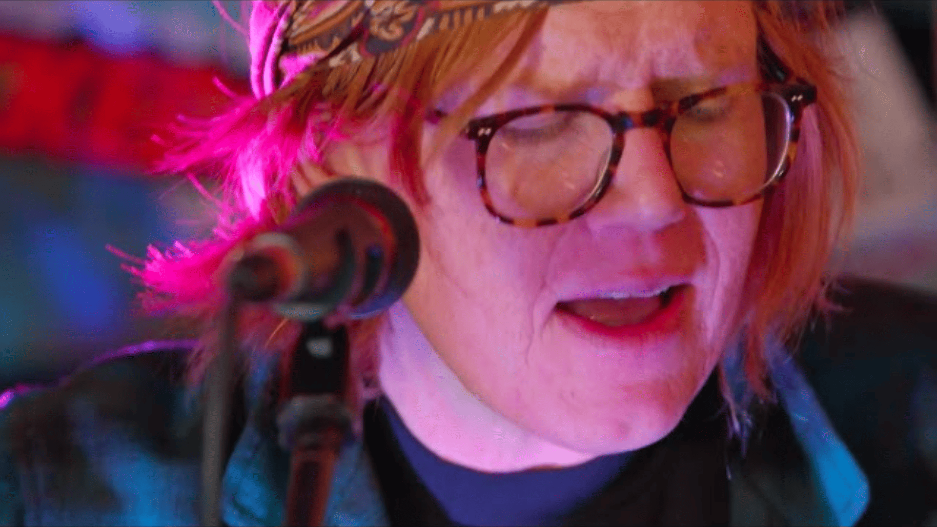 Brett Dennen | Jam in the Van